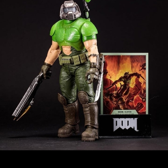 Other | New Mcfarlane Retro Doom Slayer Classic Glow In Dark Switch ...
